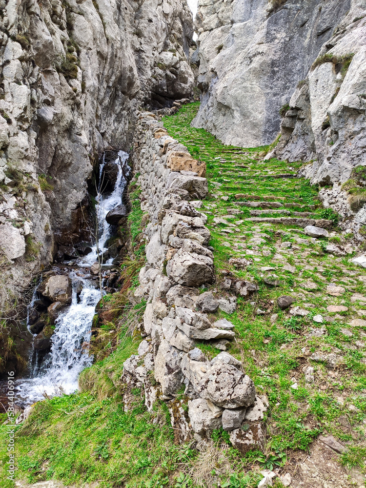 Foz de la Guergola gorge, PR AS 12 track, Somiedo Natural Park and ...