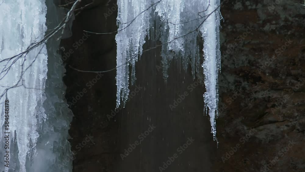 Melting Snow On Ash Cave In Hocking Hills State Park, Ohio, USA. Close ...