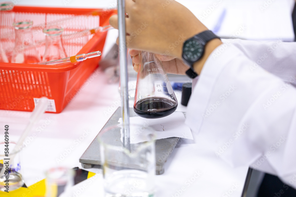 Titration method for determining salt iodate and salt iodide content in ...