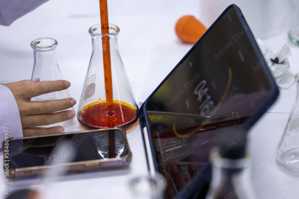 Titration method for determining salt iodate and salt iodide content in ...