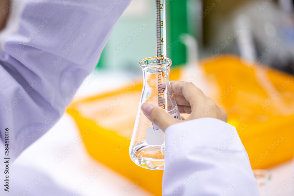 Titration method for determining salt iodate and salt iodide content in ...