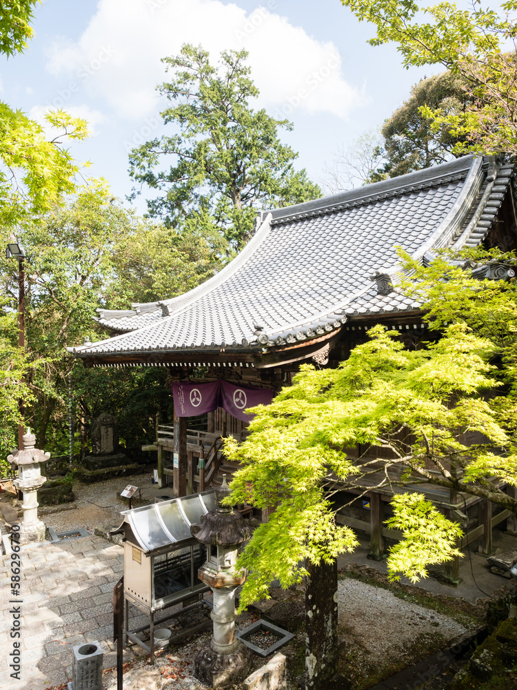 Foto de Kochi, Japan - April 6, 2018: Daishi Hall on the grounds of ...