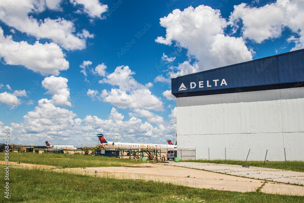 Hartsfield ackson Atlanta International Airport landscape view of a ...