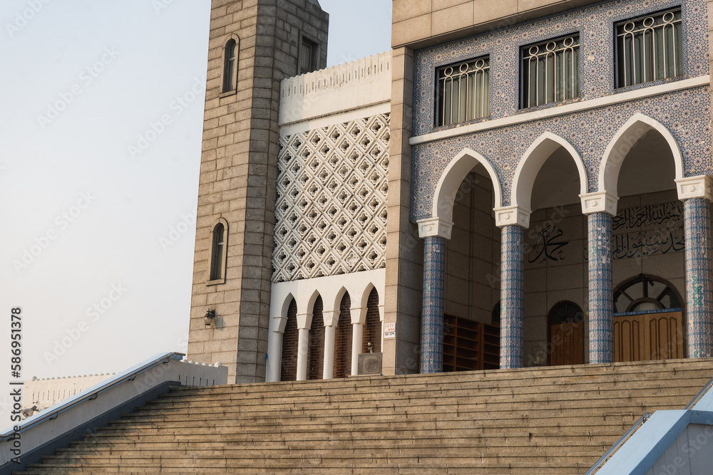 Seoul Central Mosque around Itaewon street multi cultural commercial ...