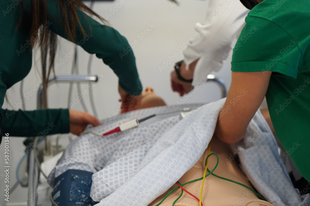 Nurses and emergency nurses undergo training at School of Medicine on ...