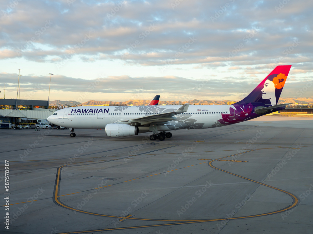 Minneapolis, U.S.A. Hawaiian Airbus A330-200 at Minneapolis Saint Paul ...
