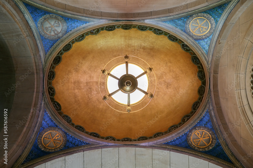 Breathtaking architecture details of panoramic dome mural columns ...