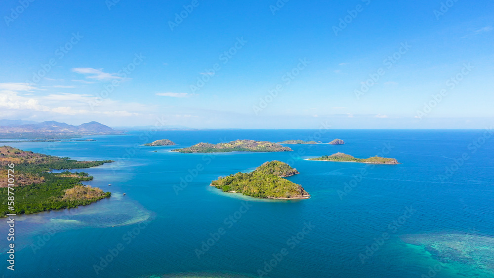 Tropical Islands with beautiful sandy beaches. Kabungan Island ...