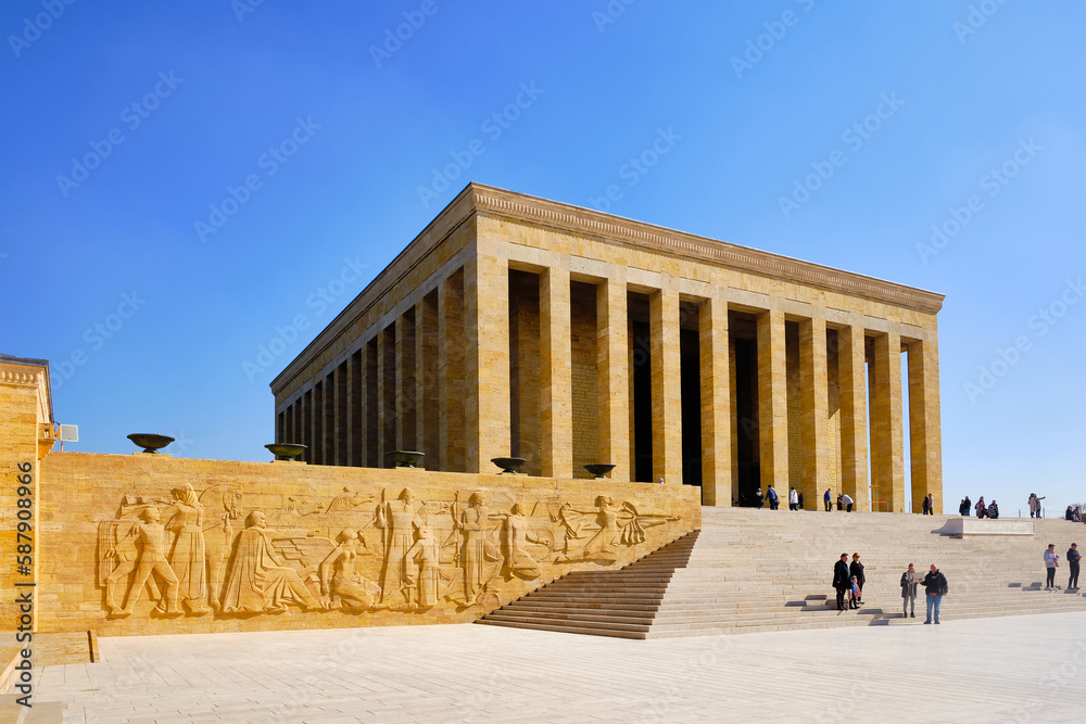 Foto de Square in front of Anitkabir, mausoleum of Mustafa Kemal ...