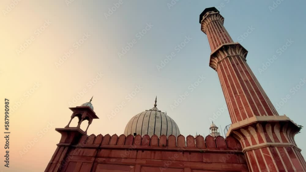 Jama Masjid is one of the largest Indian mosques, built by mughal ...