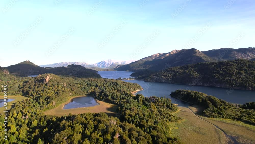 Vista aérea de Bariloche lago perito moreno, lago Nahuel Huapi, lago ...