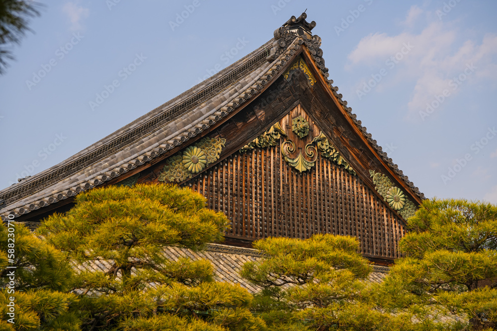 Nijo Castle. Architecture details of this amazing old Japanese temple ...