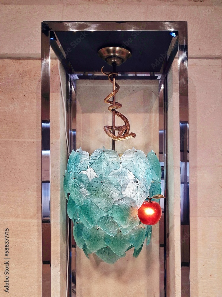 Elegant and luxurious Daum crystal, which is made in Nancy, France ...