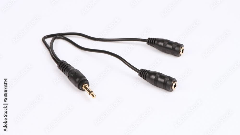 Vidéo Stock Audio cable splitter, stereo male to two female stereo ...
