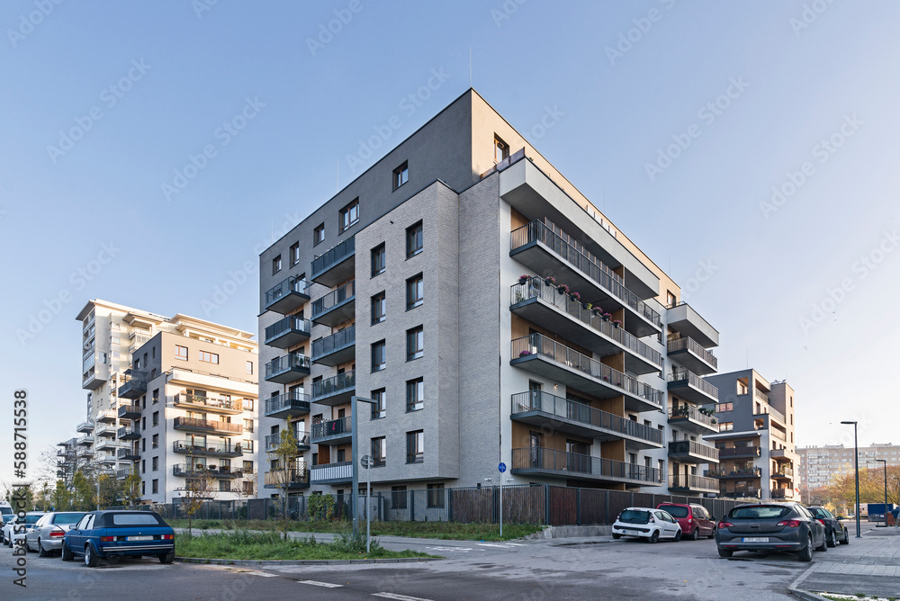 Foto de Budynki mieszkalny w europejskim mieście. Nowoczesne bloki ...