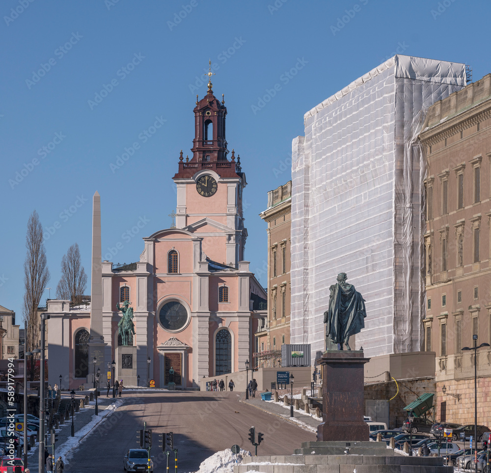 The sloop Slottsbacken with the royal church Stor Kyrkan, the Royal ...