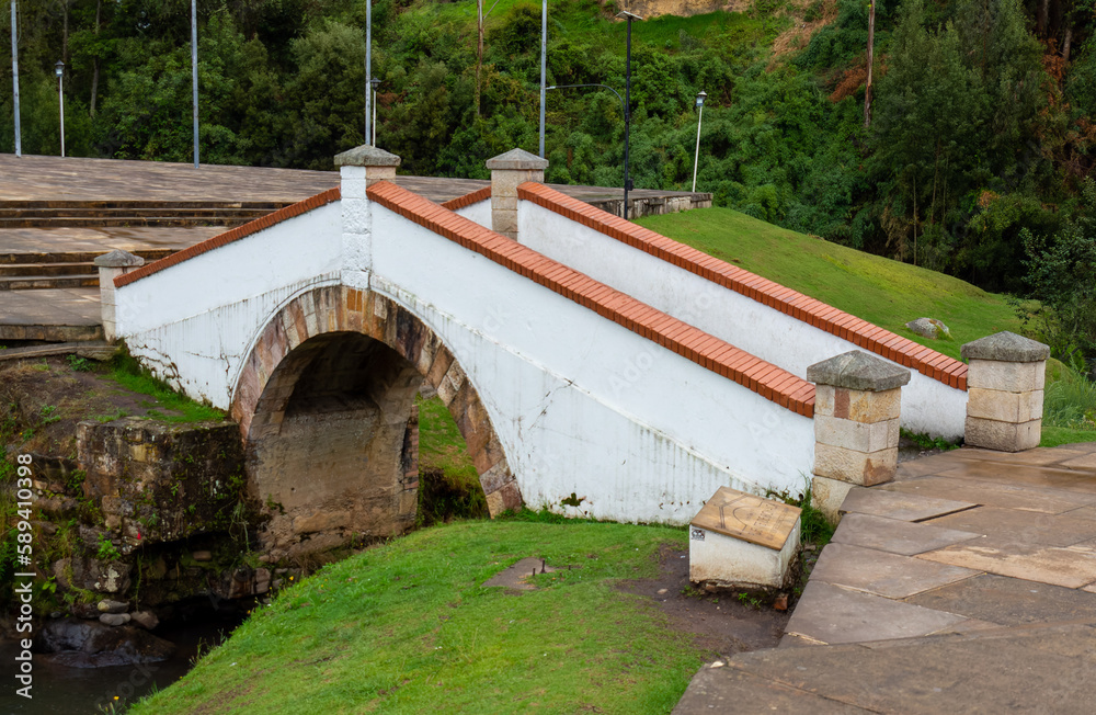 Puente de Boyacá (in English: The Bridge of Boyaca) is a small bridge ...
