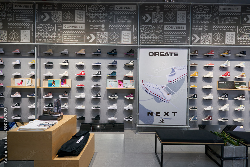 Foto de HO CHI MINH CITY, VIETNAM - CIRCA MARCH, 2023: interior shot of ...