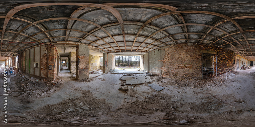Foto de hdri 360 panorama in empty dirty room in abandoned building ...