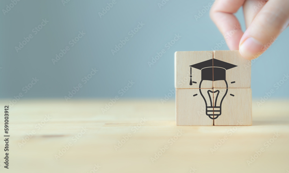 Graduation from university, education, diploma concept. Commencement ...