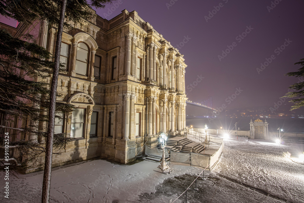 The Beylerbeyi Palace (Turkish: Beylerbeyi Sarayı), Beylerbeyi meaning ...