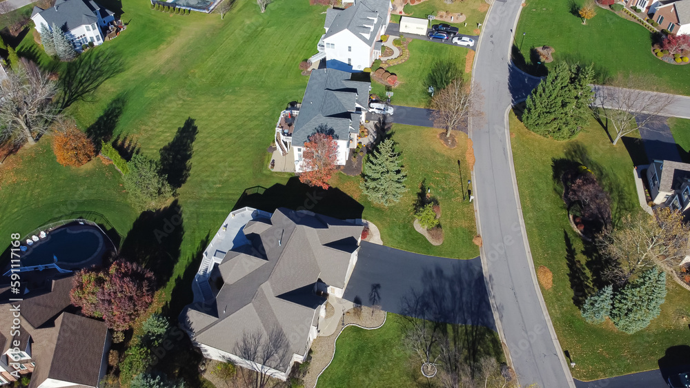 Low density housing design at upscale residential neighborhood with ...