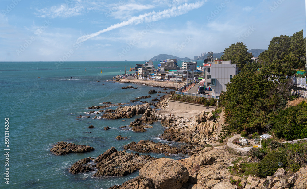 Haedong Yonggungsa Temple is the most beautiful seaside temple in Busan ...