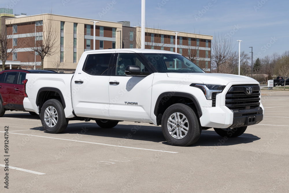 Toyota Tundra display. Toyota offers the Tundra in Double Cab and ...