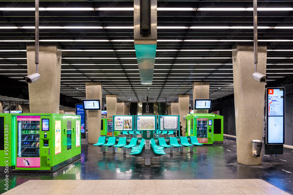 Puteaux, France - April 9, 2023: Platforms of La Defense - Grande Arche ...