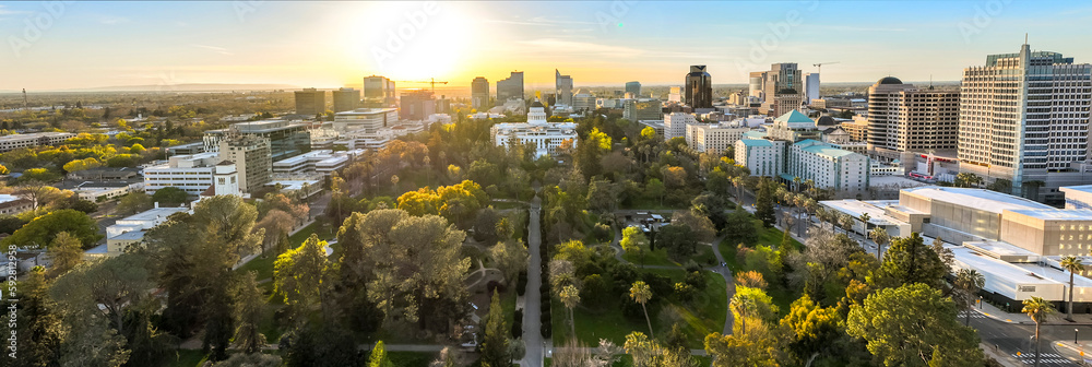 SACRAMENTO ,SAC,TOWER BRIDGE ,LIGHT THE BEAM, BEAM,KINGS ,THE KINGS ...