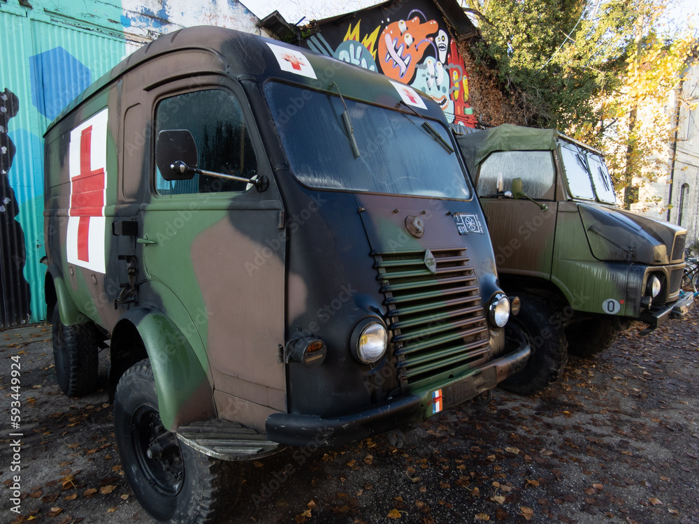renault French military ambulance red cross sign logo on side transport ...