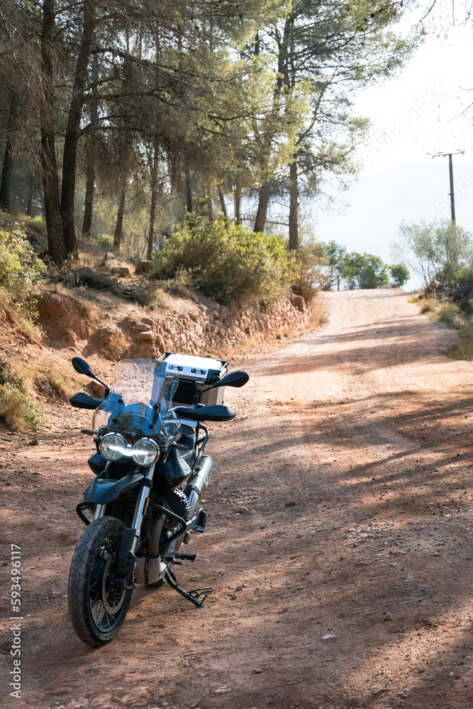 Foto de Guzzi TT850 delivers an exciting and thrilling experience with ...