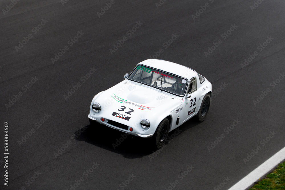 Vintage racing car, classic retro motor sport action, TVR Griffith 400 ...