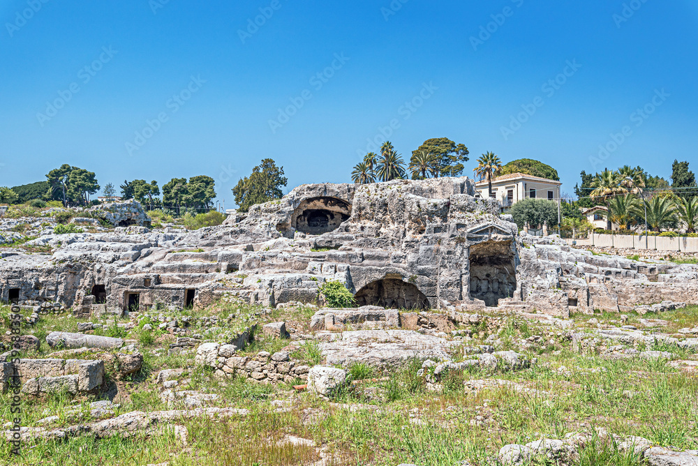 Foto de The overgrown Grotticelli Necropolis (graveyard) of the Ancient ...