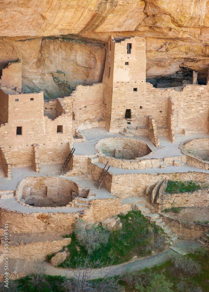 Ancestral Puebloan Cliff Dwellings at Mesa Verde National Park Stock ...