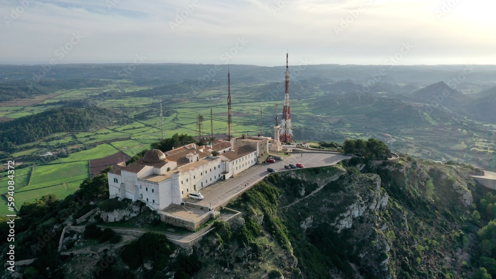 abbaye et église au sommet du monte toro sur l'île de Minorque aux ...