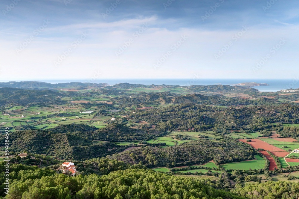 abbaye et église au sommet du monte toro sur l'île de Minorque aux ...