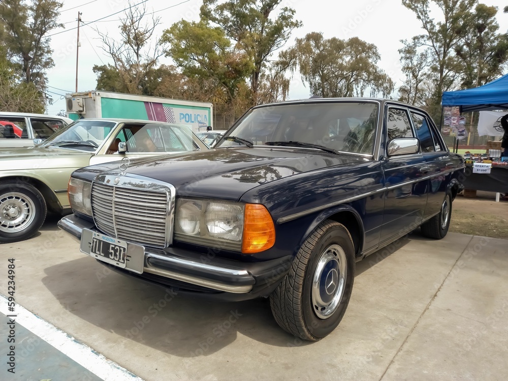 Executive luxury Mercedes Benz W128 saloon sedan four door 1976-1986 ...