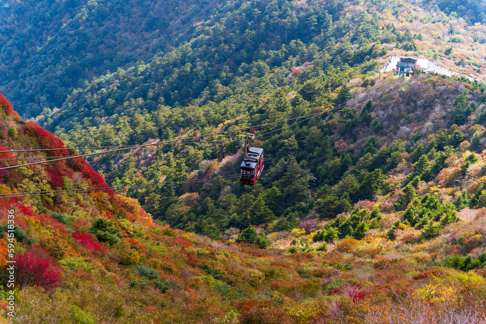 雲仙仁田峠展望台から観える絶景風景 (ロープウェイ)(紅葉風景) Superb view from the Unzen Nita Pass ...