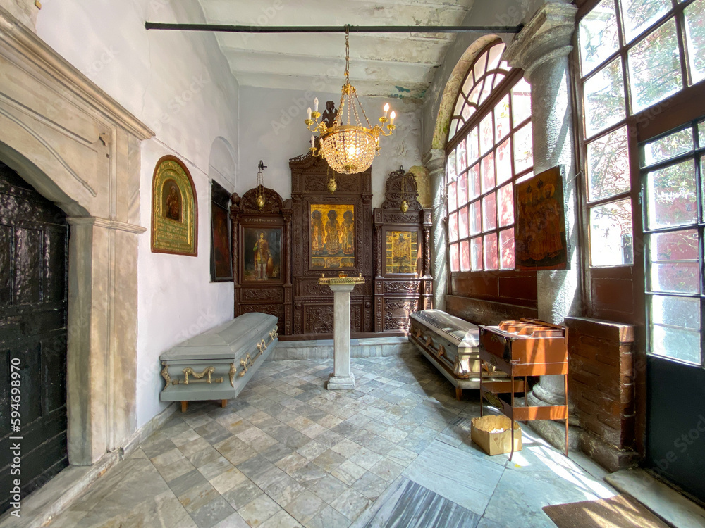 Foto de Istanbul, Türkiye April 19, 2023 Interior door entrance and ...