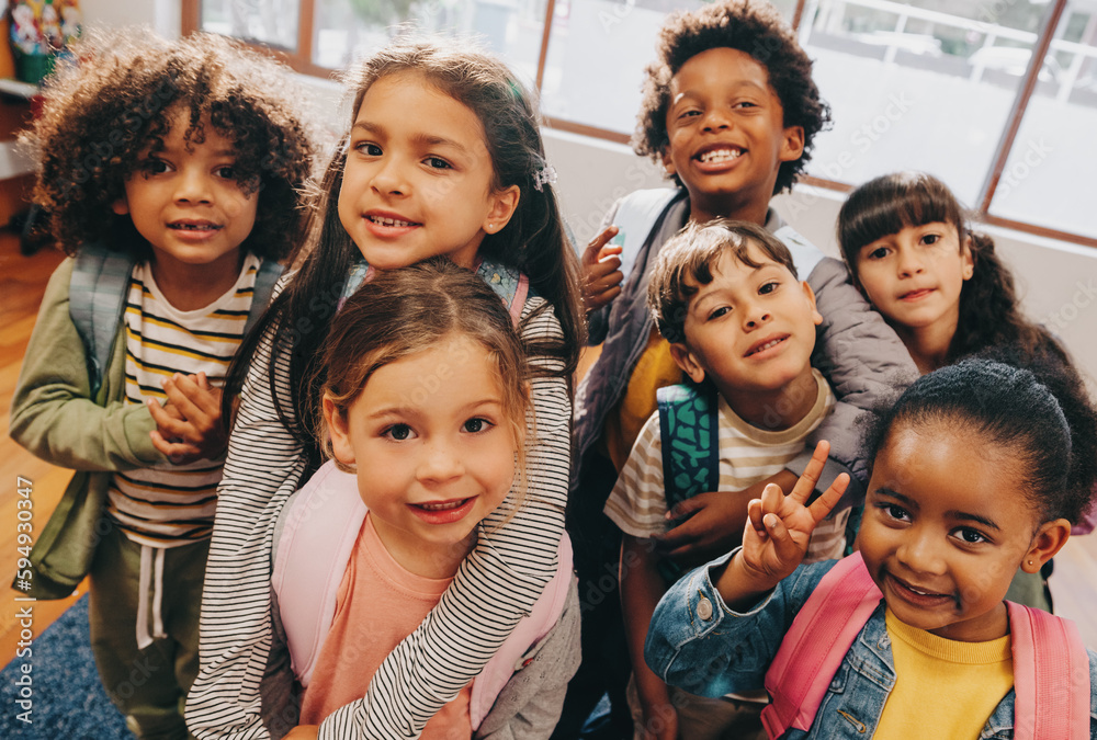 Class selfie in an elementary school. Kids taking a picture together in ...