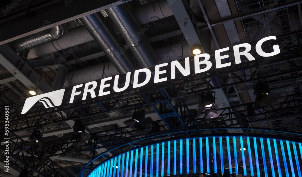 Foto de SHANGHAI, CHINA- NOV. 7, 2022: Freudenberg sign is seen during ...