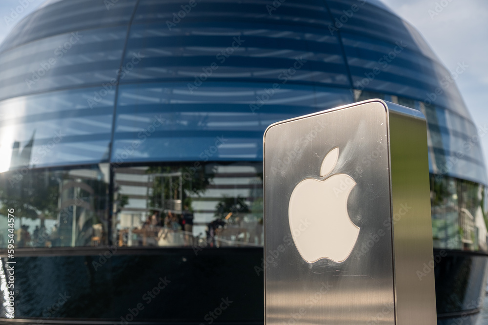 Singapore - 20 October 2022: Apple Marina Bay Sands. The World's First ...