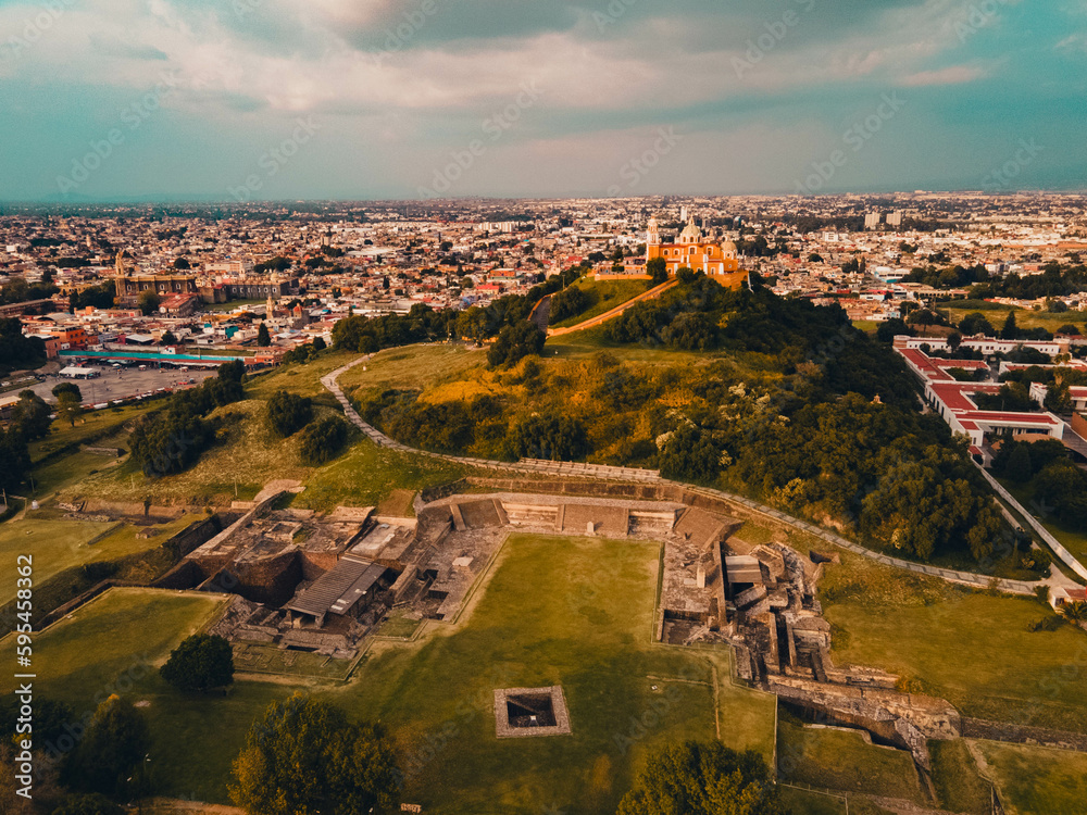 Gran Piramide de Cholula y zona arqueológica Stock Photo | Adobe Stock