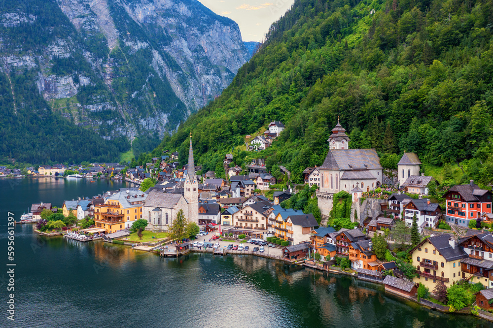 Aerial view of austrian mountain village Hallstatt and Hallstatter lake ...