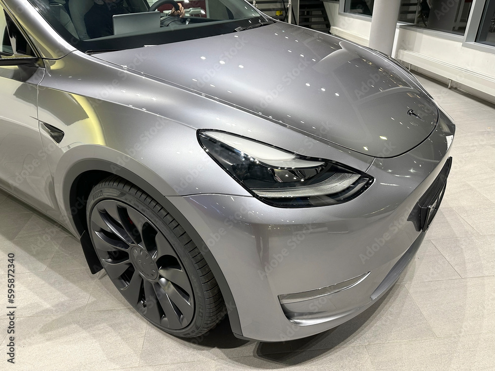 Tesla car model Y in liquid silver dubbed Mercury Silver Metallic color ...