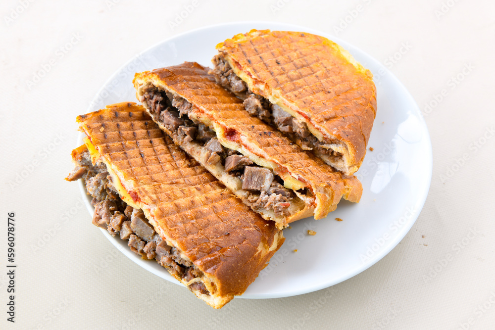 Turkish karisik atom Ayvalik tost ( kasarli bazlama tost) . Sucuklu ...