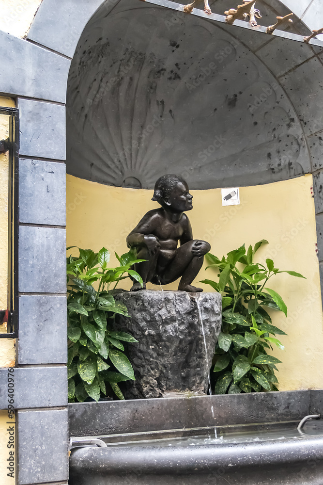 Jeanneke Pis ('Little Pissing Joan', 1987) is a modern fountain ...