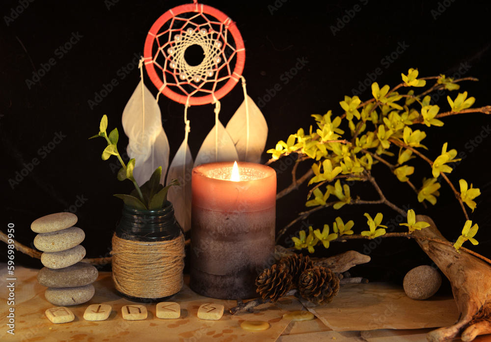 Póster Esoteric and occult still life with vintage magic objects, runes ...