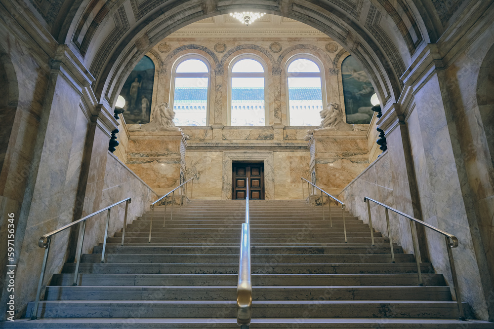 Breathtaking architecture details of panoramic dome mural columns ...